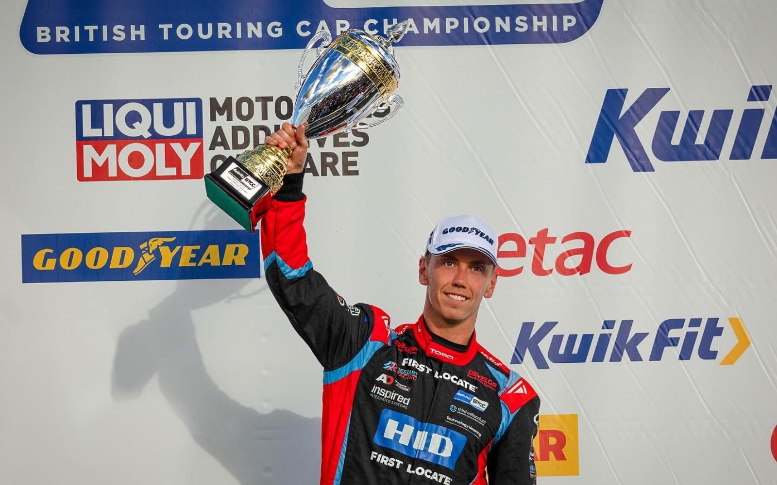 Double Independents' win for Daniel Lloyd at Donington Park - Daniel Lloyd Racing